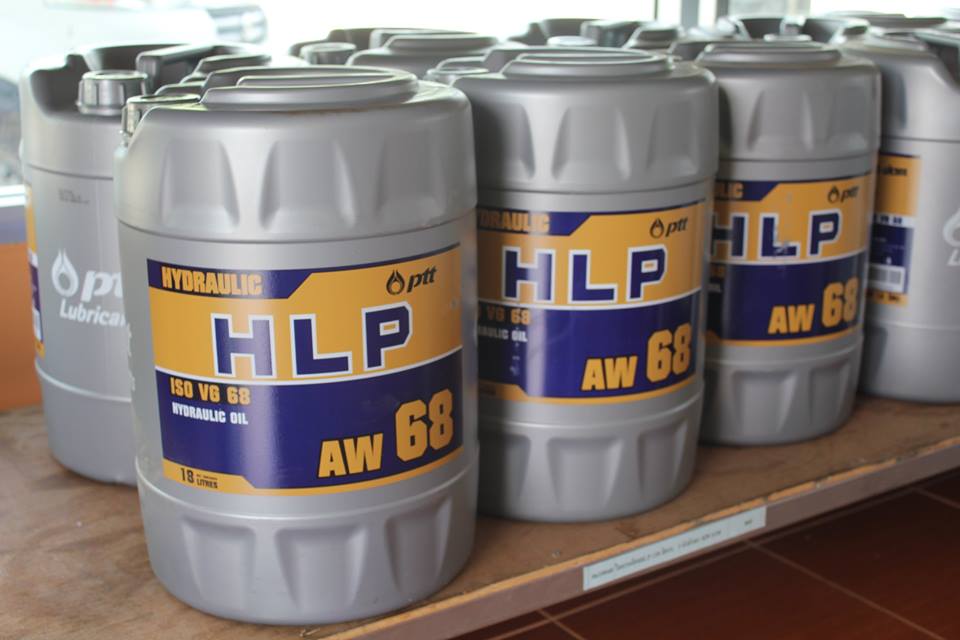 PRODUCT น้ำมันเครื่อง AW68 : สหกรณ์การเกษตรเมืองเชียงราย จำกัด | COOPMCR